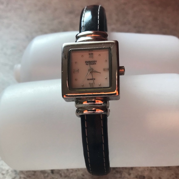 Gruen | Accessories | Embassy By Gruen Quartz Watch Working Bangle ...
